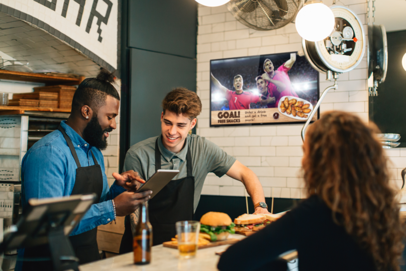 Philips B-Line professional display | Business TV for offices | PPDS