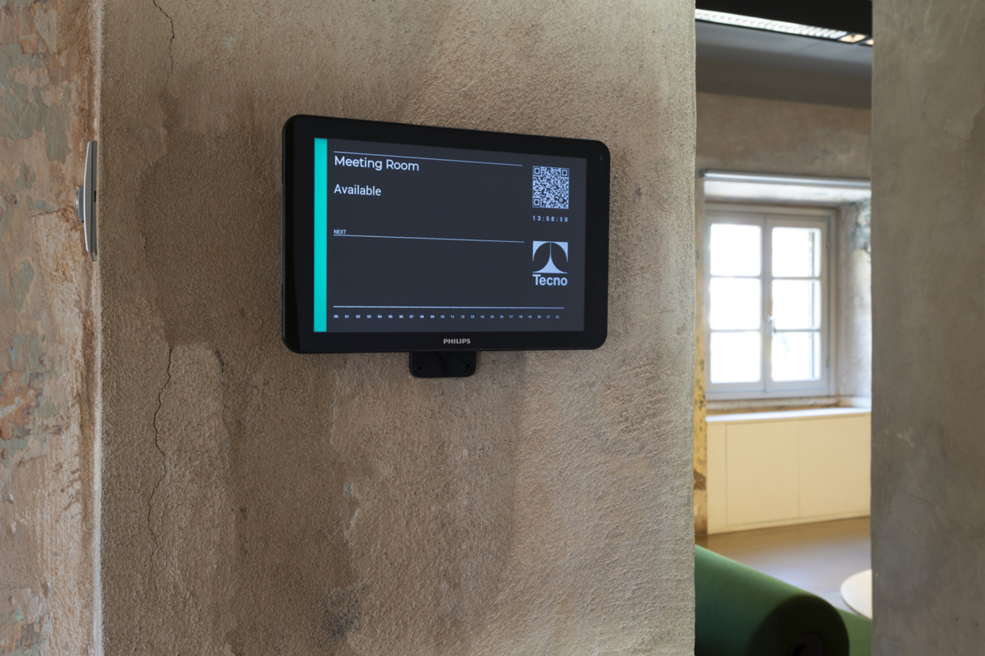 Philips T-Line interactive touchscreen control panel display | PPDS